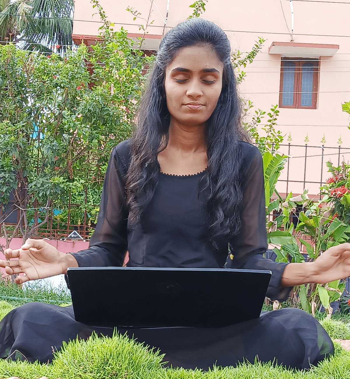 Blorence Design | The Creative Desinging Powerhouse